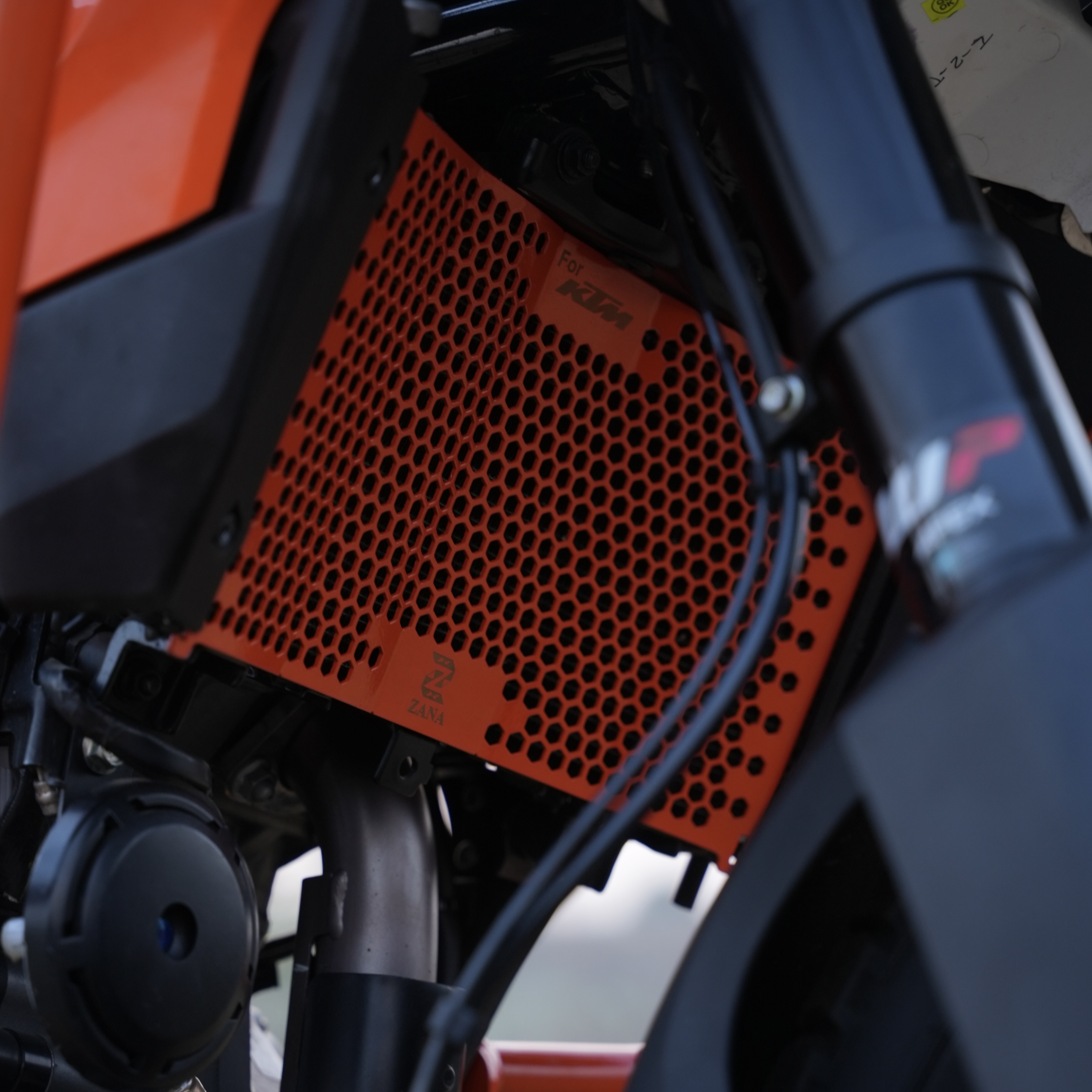 Radiator Guard Honeycomb Orange For KTM ADV 390 2025